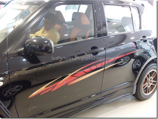JuzPictures: Bimal’s Maruti Suzuki Swift Limited Edition Pictures